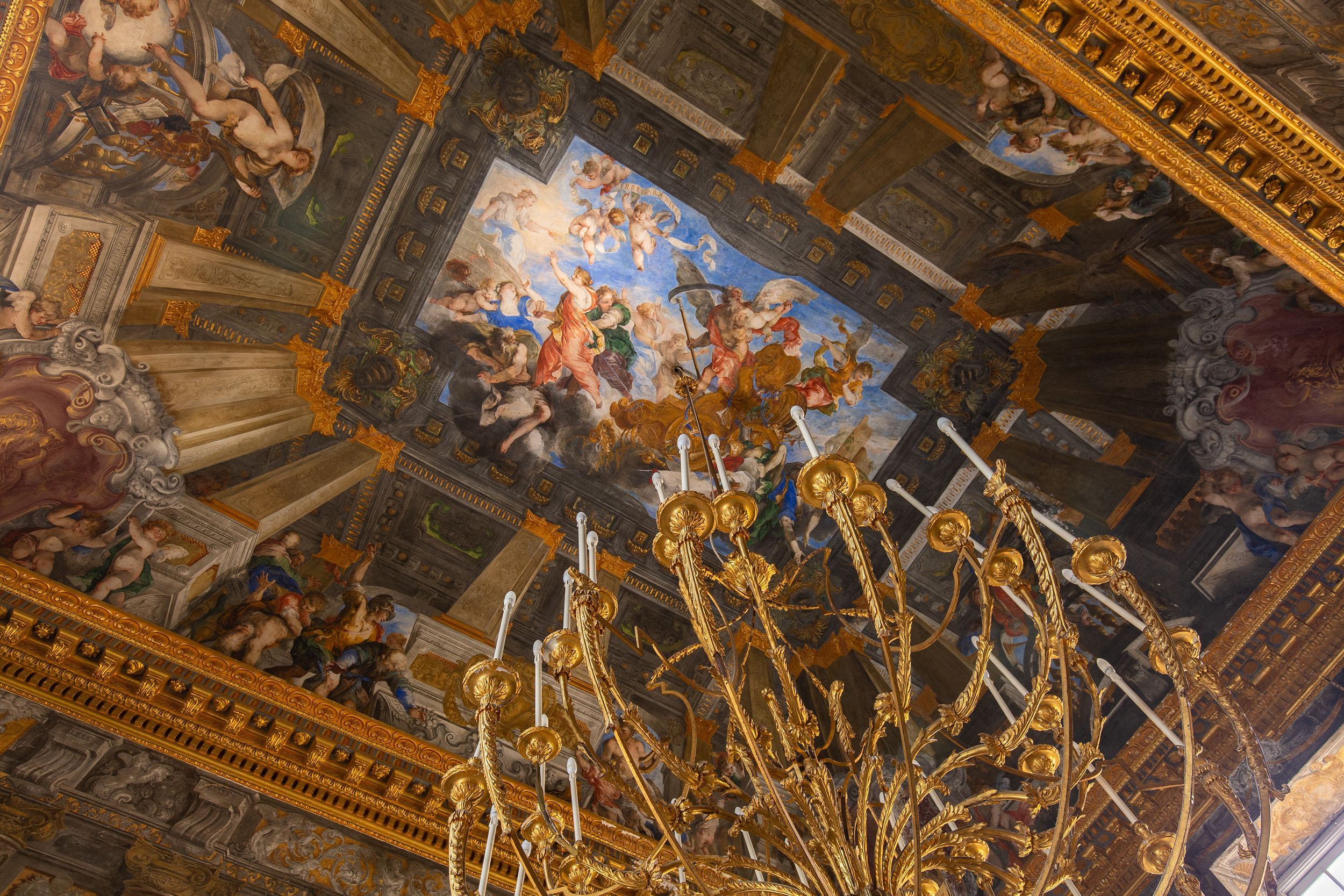 Academy for training in the scientific dissemination of artistic and ...